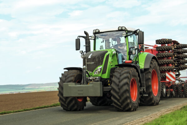 Fendt 800 Vario Series Tractor - FieldTorque Taranaki